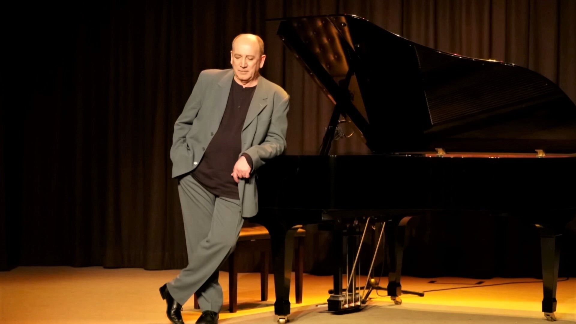 Robert Sarra Musicien | Nain et Géant